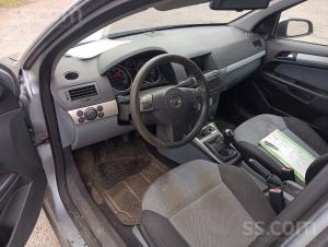 Pelēks Opel Astra 2005 Ogre, ar dzinēja tilpumu 1.90 L un nobraukumu 308 tūkst. km par 750 €, foto 4 vietnē AUTOMOTO.COM.LV