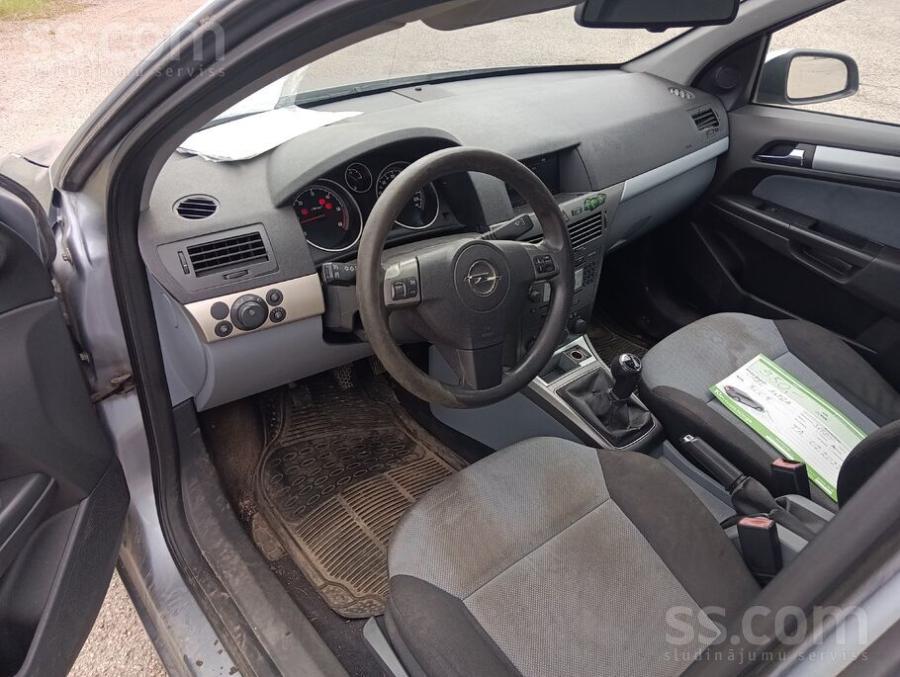 Pelēks Opel Astra 2005 Ogre, ar dzinēja tilpumu 1.90 L un nobraukumu 308 tūkst. km par 750 €, foto 4 vietnē AUTOMOTO.COM.LV