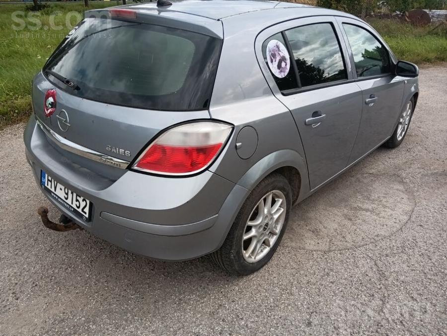 Pelēks Opel Astra 2005 Ogre, ar dzinēja tilpumu 1.90 L un nobraukumu 308 tūkst. km par 750 €, foto 5 vietnē AUTOMOTO.COM.LV
