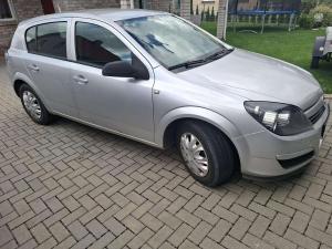 Grey Opel Astra 2005 in Taurage, with an engine capacity of 1.36 L and mileage of 231 thousand km for 950 €, photo  on AUTOMOTO.COM.LV