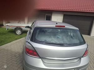 Pelēks Opel Astra 2005 Tauragė, ar dzinēja tilpumu 1.36 L un nobraukumu 231 tūkst. km par 950 €, foto 3 vietnē AUTOMOTO.COM.LV