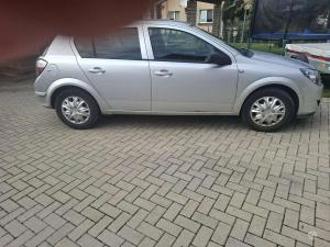 Pelēks Opel Astra 2005 Tauragė, ar dzinēja tilpumu 1.36 L un nobraukumu 231 tūkst. km par 950 €, foto 6 vietnē AUTOMOTO.COM.LV