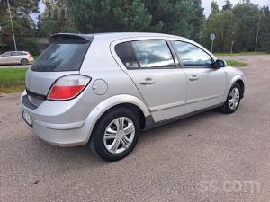 Серый Опель Астра 2005 в Екабпилс, объемом двигателя 1.70 л и пробегом 375 тыс. км за 950 €, фото 4 на AUTOMOTO.COM.LV