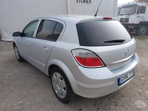 Grey Opel Astra 2005 in Vilkaviskis, with an engine capacity of 1.80 L and mileage of 241 thousand km for 1450 €, photo 10 on AUTOMOTO.COM.LV