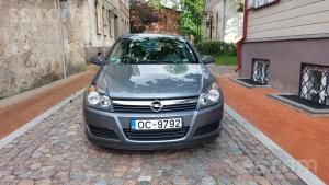 Pelēks Opel Astra 2006 Cēsis, ar dzinēja tilpumu 1.80 L un nobraukumu 272 tūkst. km par 4400 €, foto 2 vietnē AUTOMOTO.COM.LV