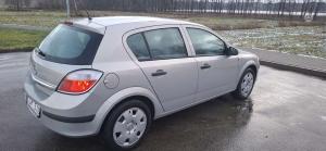 Pelēks Opel Astra 2006 Raseiniai, ar dzinēja tilpumu 1.90 L un nobraukumu 228 tūkst. km par 1700 €, foto 3 vietnē AUTOMOTO.COM.LV