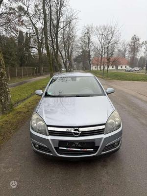 Grey Opel Astra 2006 in Kaunas, with an engine capacity of 1.91 L and mileage of 245 thousand km for 770 €, photo 6 on AUTOMOTO.COM.LV