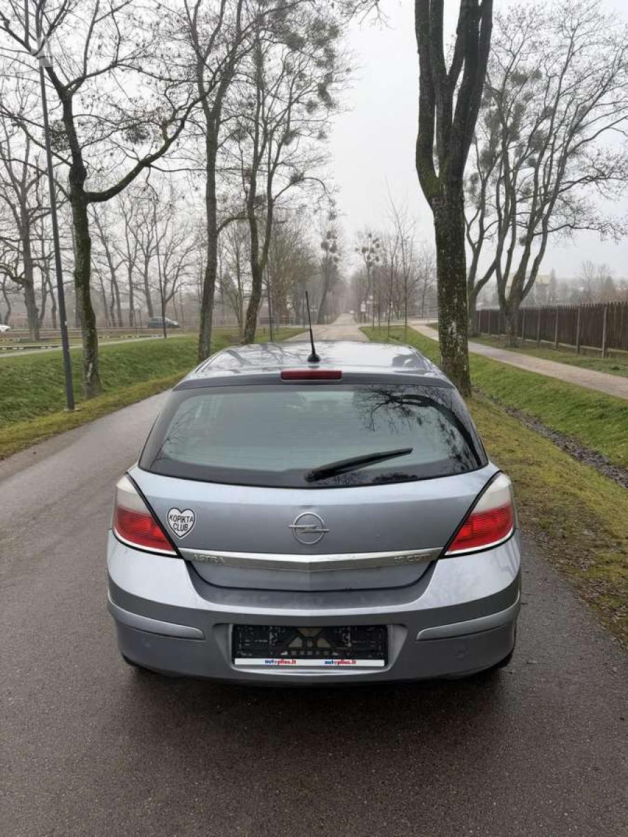 Grey Opel Astra 2006 in Kaunas, with an engine capacity of 1.91 L and mileage of 245 thousand km for 770 €, photo 11 on AUTOMOTO.COM.LV