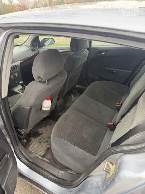 Pelēks Opel Astra 2006 Kauņa, ar dzinēja tilpumu 1.90 L un nobraukumu 245 tūkst. km par 770 €, foto 6 vietnē AUTOMOTO.COM.LV
