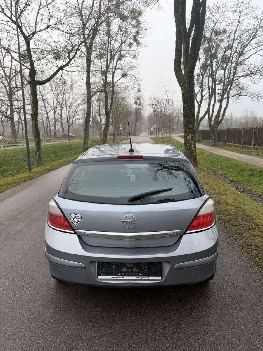 Pelēks Opel Astra 2006 Kauņa, ar dzinēja tilpumu 1.90 L un nobraukumu 245 tūkst. km par 770 €, foto 10 vietnē AUTOMOTO.COM.LV