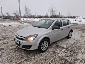 Grey Opel Astra 2006 in Tartu, with an engine capacity of 1.40 L and mileage of 199 thousand km for 2000 €, photo  on AUTOMOTO.COM.LV