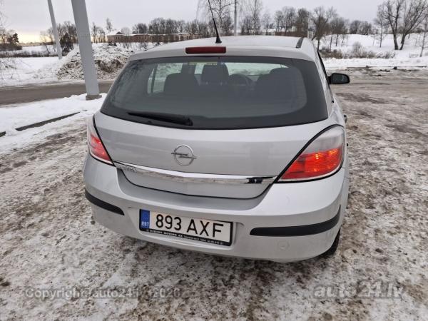 Pelēks Opel Astra 2006 Tartu, ar dzinēja tilpumu 1.40 L un nobraukumu 199 tūkst. km par 2000 €, foto 5 vietnē AUTOMOTO.COM.LV