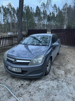 Pelēks Opel Astra 2006 Viļņa, ar dzinēja tilpumu 1.60 L un nobraukumu 284 tūkst. km par 600 €, foto  vietnē AUTOMOTO.COM.LV