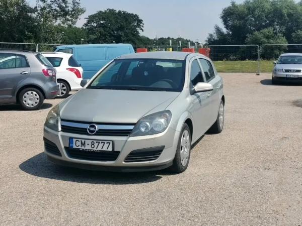 Grey Opel Astra 2006 in Liepaja, with an engine capacity of 1.30 L and mileage of 181 thousand km for 2200 €, photo 1 on AUTOMOTO.COM.LV