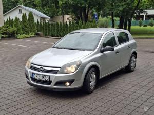Pelēks Opel Astra 2006 Birštonas, ar dzinēja tilpumu 1.60 L un nobraukumu 254 tūkst. km par 1450 €, foto  vietnē AUTOMOTO.COM.LV