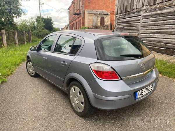 Pelēks Opel Astra 2006 Daugavpils, ar dzinēja tilpumu 1.60 L un nobraukumu 341 tūkst. km par 1300 €, foto 7 vietnē AUTOMOTO.COM.LV