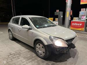 Grey Opel Astra 2006 in Kaunas, with an engine capacity of 1.90 L and mileage of 279 thousand km for 390 €, photo 4 on AUTOMOTO.COM.LV