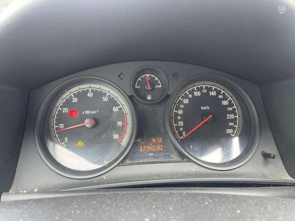 Grey Opel Astra 2006 in Kaunas, with an engine capacity of 1.60 L and mileage of 0 thousand km for 498 €, photo 1 on AUTOMOTO.COM.LV