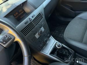 Pelēks Opel Astra 2006 Jūrmala, ar dzinēja tilpumu 1.90 L un nobraukumu 0 tūkst. km par 890 €, foto 15 vietnē AUTOMOTO.COM.LV