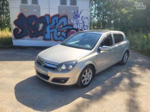 Pelēks Opel Astra 2006 Viļņa, ar dzinēja tilpumu 1.90 L un nobraukumu 287 tūkst. km par 950 €, foto 3 vietnē AUTOMOTO.COM.LV