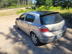 Pelēks Opel Astra 2006 Viļņa, ar dzinēja tilpumu 1.90 L un nobraukumu 287 tūkst. km par 950 €, foto 7 vietnē AUTOMOTO.COM.LV