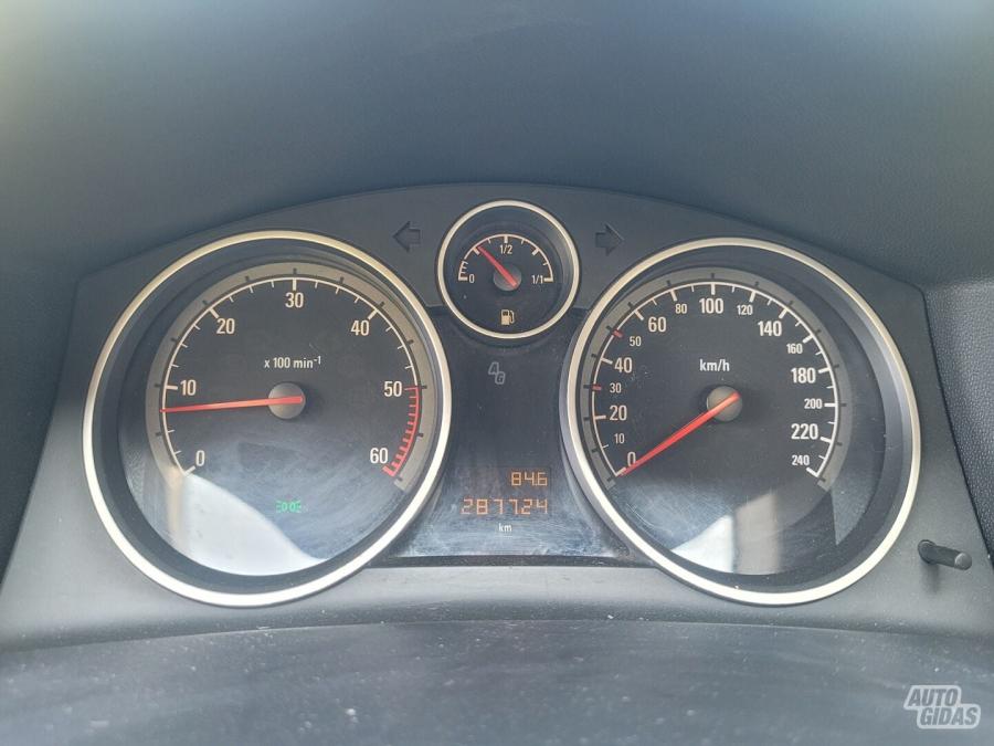 Pelēks Opel Astra 2006 Viļņa, ar dzinēja tilpumu 1.90 L un nobraukumu 287 tūkst. km par 950 €, foto 15 vietnē AUTOMOTO.COM.LV