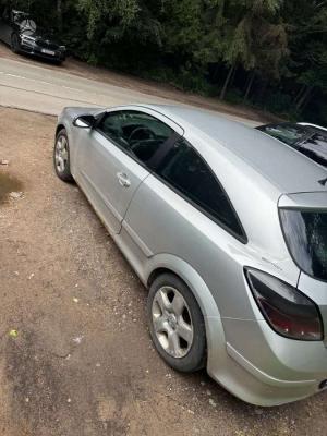 Pelēks Opel Astra 2006 Viļņa, ar dzinēja tilpumu 1.91 L un nobraukumu 273 tūkst. km par 1300 €, foto 6 vietnē AUTOMOTO.COM.LV