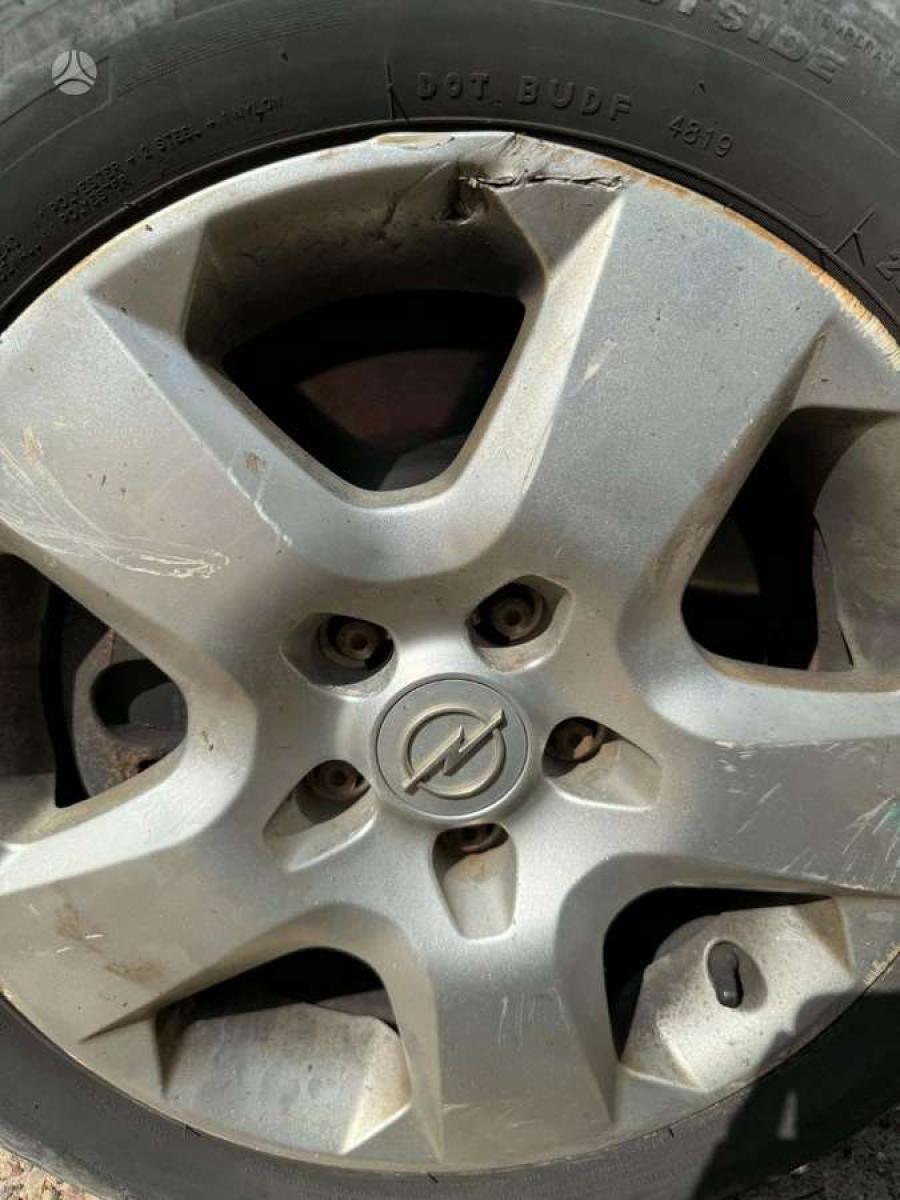 Pelēks Opel Astra 2006 Viļņa, ar dzinēja tilpumu 1.91 L un nobraukumu 273 tūkst. km par 1300 €, foto 23 vietnē AUTOMOTO.COM.LV