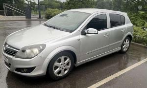 Pelēks Opel Astra 2006 Plungė, ar dzinēja tilpumu 1.80 L un nobraukumu 210 tūkst. km par 1100 €, foto 6 vietnē AUTOMOTO.COM.LV