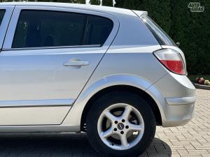 Grey Opel Astra 2006 in Vilnius, with an engine capacity of 1.80 L and mileage of 164 thousand km for 1950 €, photo 11 on AUTOMOTO.COM.LV