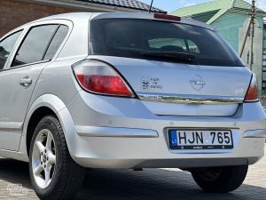 Grey Opel Astra 2006 in Vilnius, with an engine capacity of 1.80 L and mileage of 164 thousand km for 1950 €, photo 19 on AUTOMOTO.COM.LV