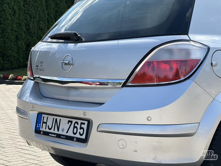 Grey Opel Astra 2006 in Vilnius, with an engine capacity of 1.80 L and mileage of 164 thousand km for 1950 €, photo 24 on AUTOMOTO.COM.LV