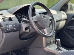 Grey Opel Astra 2006 in Vilnius, with an engine capacity of 1.80 L and mileage of 164 thousand km for 1950 €, photo 31 on AUTOMOTO.COM.LV