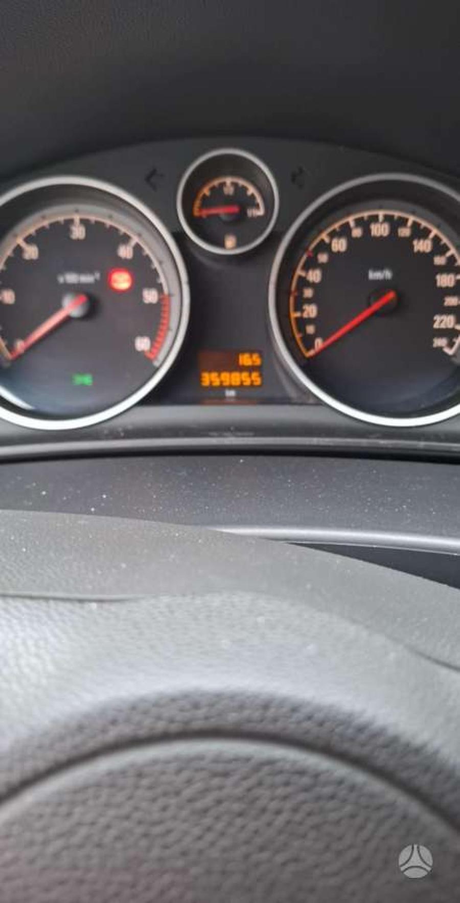Grey Opel Astra 2006 in Vilnius, with an engine capacity of 1.91 L and mileage of 336 thousand km for 1000 €, photo 1 on AUTOMOTO.COM.LV
