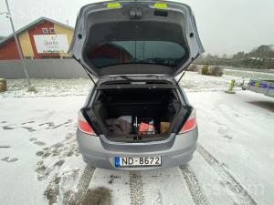 Grey Opel Astra 2006 in Limbazi, with an engine capacity of 1.90 L and mileage of 353 thousand km for 1000 €, photo 10 on AUTOMOTO.COM.LV