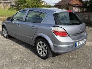 Pelēks Opel Astra 2006 Utena, ar dzinēja tilpumu 1.80 L un nobraukumu 162 tūkst. km par 1700 €, foto 5 vietnē AUTOMOTO.COM.LV