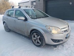 Pelēks Opel Astra 2007 Viļņa, ar dzinēja tilpumu 1.36 L un nobraukumu 211 tūkst. km par 1100 €, foto  vietnē AUTOMOTO.COM.LV