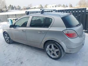 Grey Opel Astra 2007 in Vilnius, with an engine capacity of 1.36 L and mileage of 211 thousand km for 1100 €, photo 4 on AUTOMOTO.COM.LV
