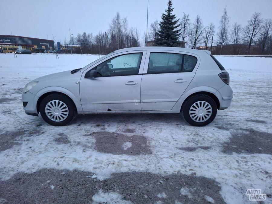 Pelēks Opel Astra 2007 Ukmergė, ar dzinēja tilpumu 1.70 L un nobraukumu 315 tūkst. km par 850 €, foto 8 vietnē AUTOMOTO.COM.LV