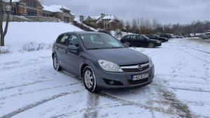 Pelēks Opel Astra 2007 Viļņa, ar dzinēja tilpumu 1.69 L un nobraukumu 259 tūkst. km par 2050 €, foto  vietnē AUTOMOTO.COM.LV