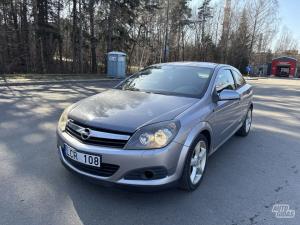 Pelēks Opel Astra 2007 Viļņa, ar dzinēja tilpumu 1.90 L un nobraukumu 350 tūkst. km par 680 €, foto  vietnē AUTOMOTO.COM.LV