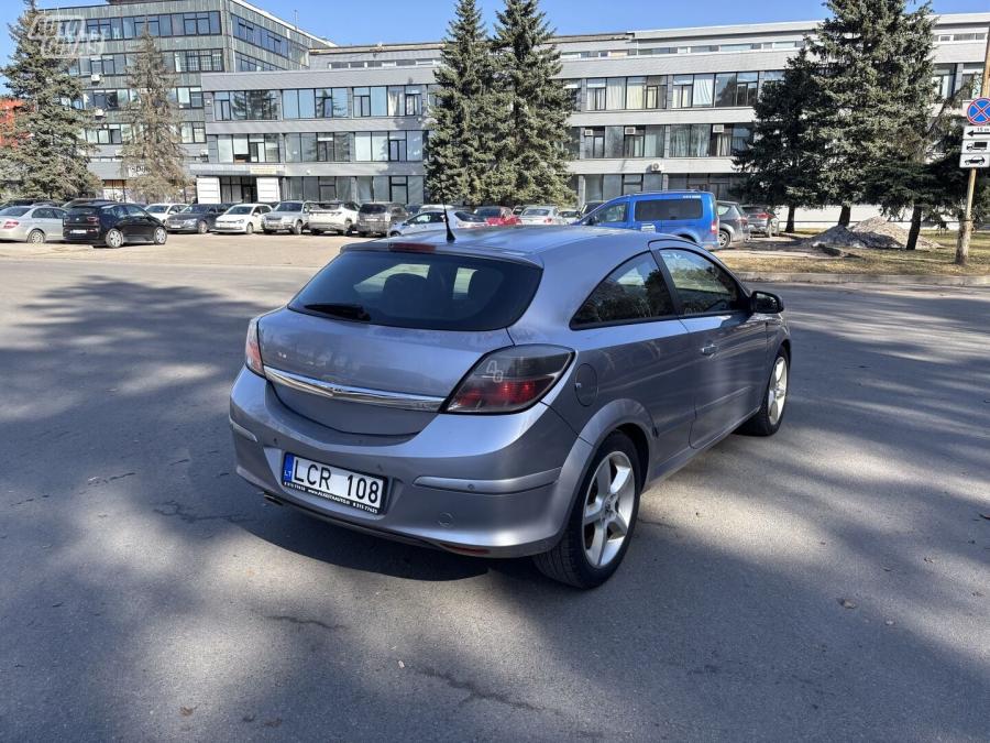 Pelēks Opel Astra 2007 Viļņa, ar dzinēja tilpumu 1.90 L un nobraukumu 350 tūkst. km par 680 €, foto 5 vietnē AUTOMOTO.COM.LV