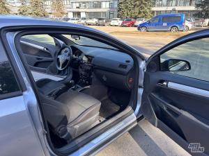 Pelēks Opel Astra 2007 Viļņa, ar dzinēja tilpumu 1.90 L un nobraukumu 350 tūkst. km par 680 €, foto 12 vietnē AUTOMOTO.COM.LV
