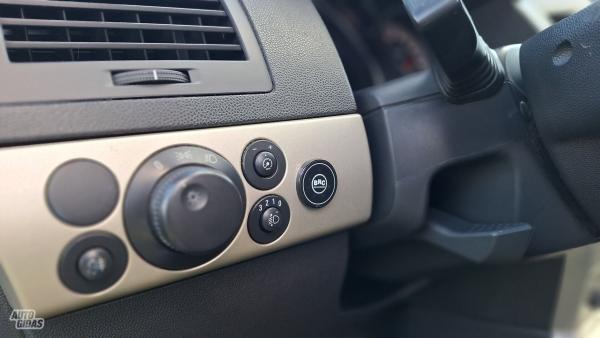 Pelēks Opel Astra 2007 Panevēža, ar dzinēja tilpumu 1.40 L un nobraukumu 278 tūkst. km par 1200 €, foto 8 vietnē AUTOMOTO.COM.LV