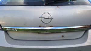 Grey Opel Astra 2007 in Panevezys, with an engine capacity of 1.40 L and mileage of 278 thousand km for 1200 €, photo 15 on AUTOMOTO.COM.LV