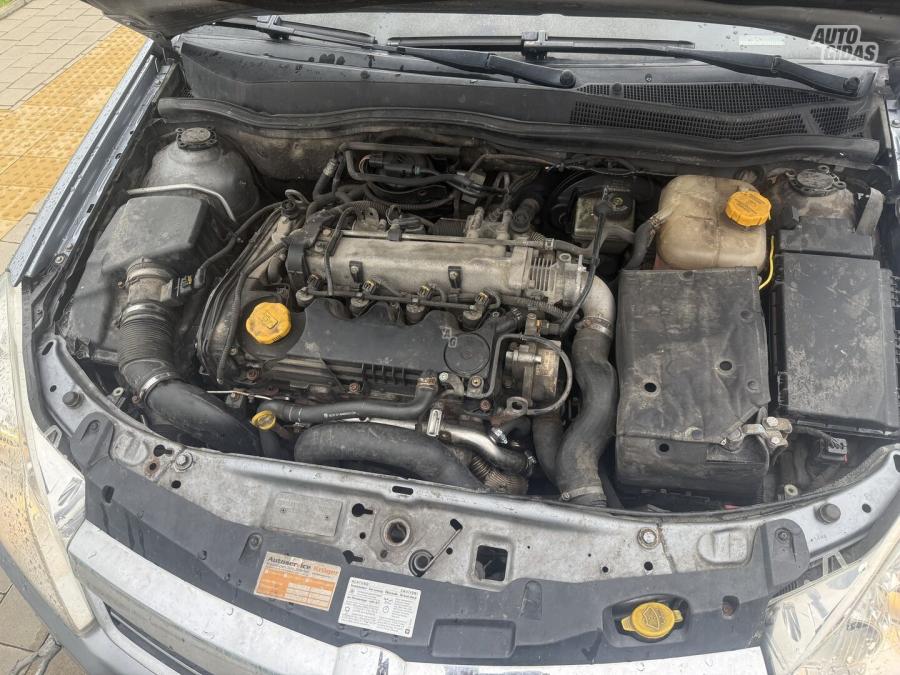 Grey Opel Astra 2007 in Kaunas, with an engine capacity of 1.90 L and mileage of 333 thousand km for 1350 €, photo 8 on AUTOMOTO.COM.LV