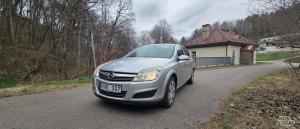 Grey Opel Astra 2007 in Vilnius, with an engine capacity of 1.20 L and mileage of 195 thousand km for 950 €, photo 3 on AUTOMOTO.COM.LV