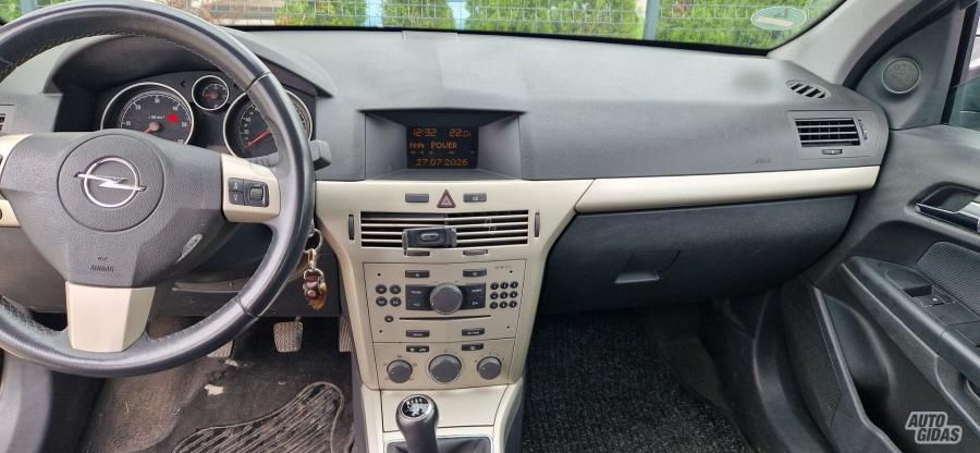 Grey Opel Astra 2007 in Kaunas, with an engine capacity of 1.30 L and mileage of 448 thousand km for 600 €, photo 7 on AUTOMOTO.COM.LV
