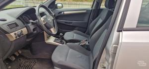 Grey Opel Astra 2007 in Kaunas, with an engine capacity of 1.30 L and mileage of 448 thousand km for 600 €, photo 8 on AUTOMOTO.COM.LV