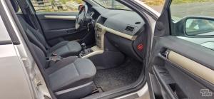 Grey Opel Astra 2007 in Kaunas, with an engine capacity of 1.30 L and mileage of 448 thousand km for 600 €, photo 10 on AUTOMOTO.COM.LV